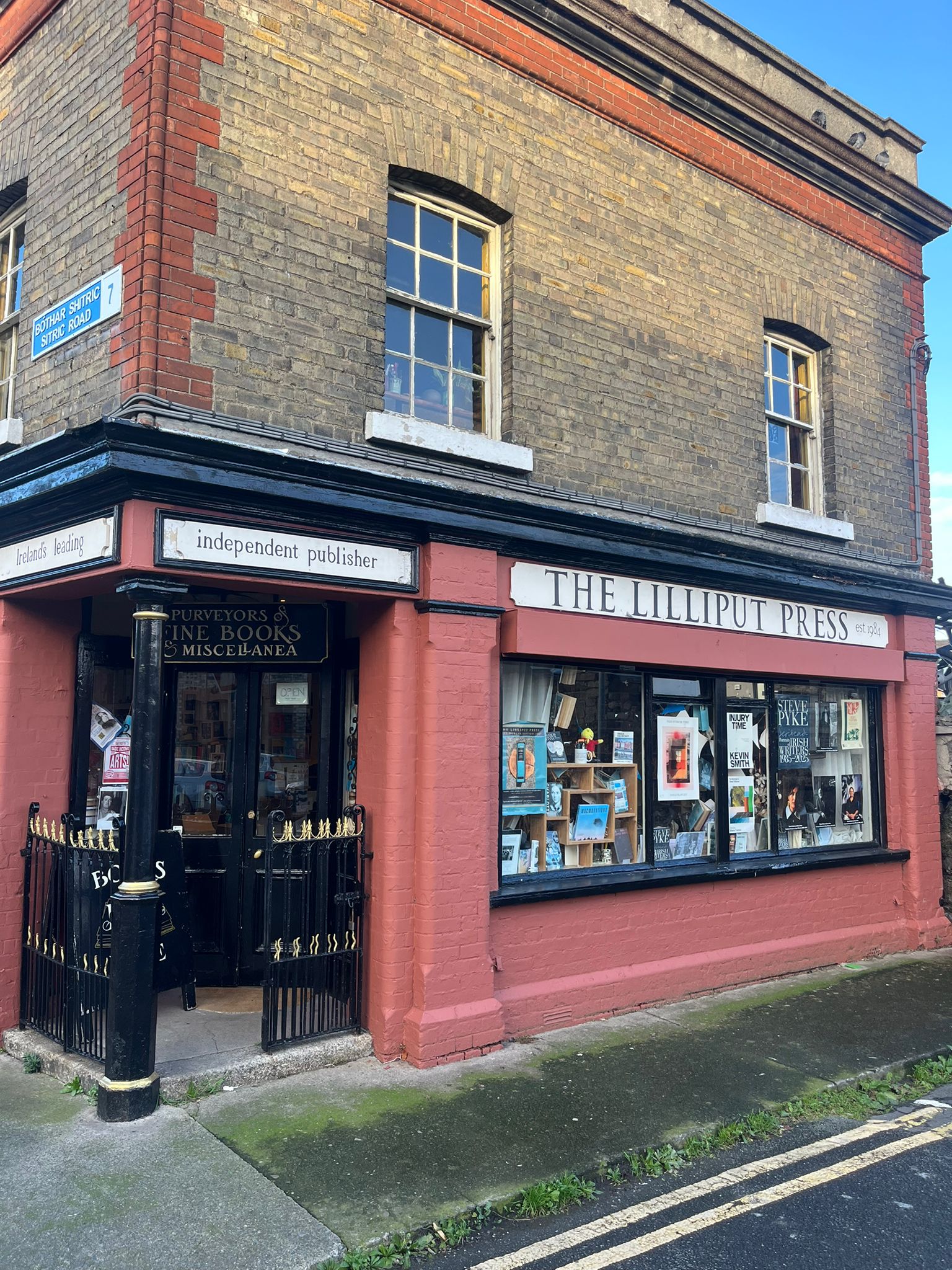 This Independent Irish Bookshop Has You Sorted For Christmas - District ...
